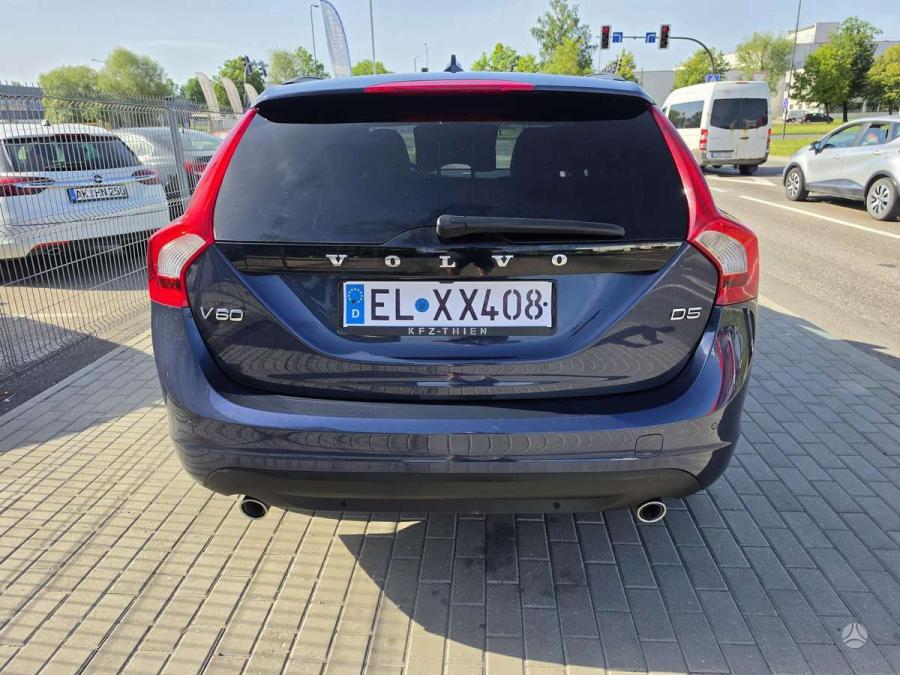 Zils Volvo V60 2011 Kauņa, ar dzinēja tilpumu 2.40 L un nobraukumu 287 tūkst. km par 5770 €, foto 9 vietnē AUTOMOTO.COM.LV