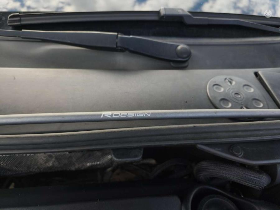 Zils Volvo V60 2011 Viļņa, ar dzinēja tilpumu 2.00 L un nobraukumu 350 tūkst. km par 6250 €, foto 17 vietnē AUTOMOTO.COM.LV