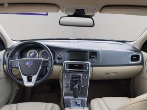 Zils Volvo V60 2011 Viļņa, ar dzinēja tilpumu 2.40 L un nobraukumu 213 tūkst. km par 6999 €, foto 13 vietnē AUTOMOTO.COM.LV