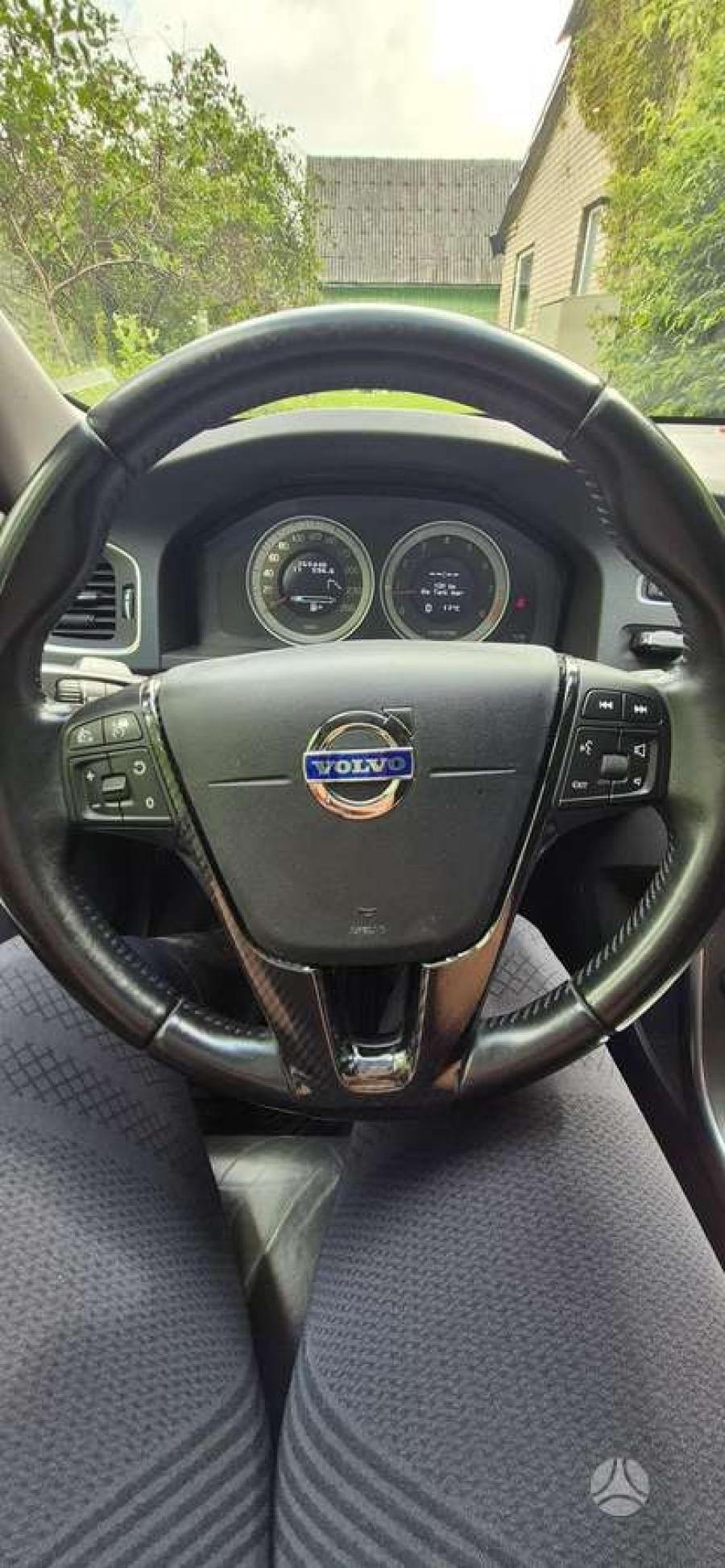 Blue Volvo V60 2011 in Klaipeda, with an engine capacity of 1.60 L and mileage of 270 thousand km for 5000 €, photo 3 on AUTOMOTO.COM.LV