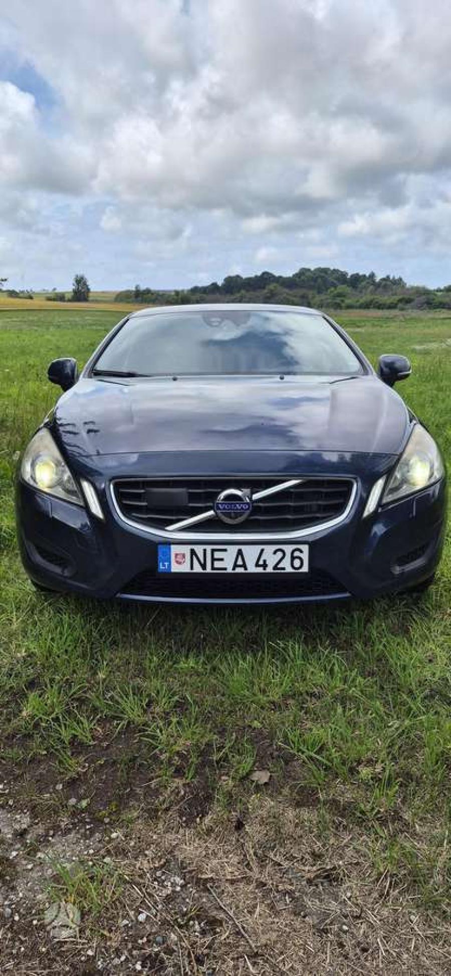 Blue Volvo V60 2011 in Klaipeda, with an engine capacity of 1.60 L and mileage of 270 thousand km for 5000 €, photo 20 on AUTOMOTO.COM.LV