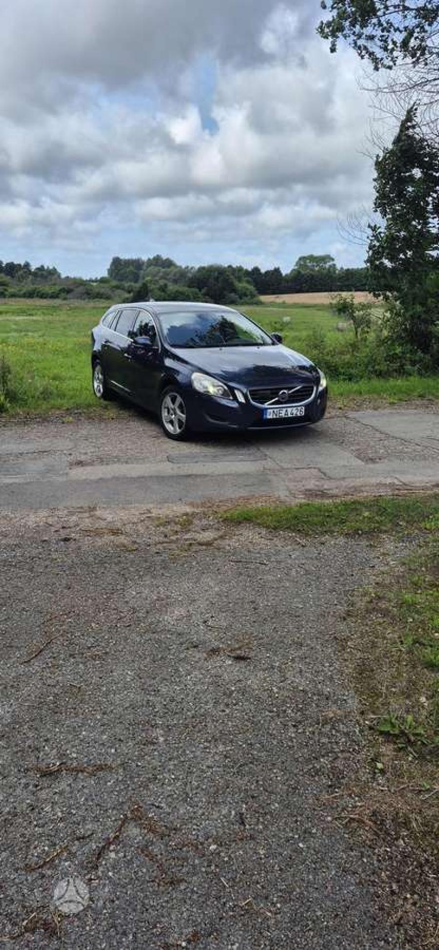 Blue Volvo V60 2011 in Klaipeda, with an engine capacity of 1.60 L and mileage of 270 thousand km for 5000 €, photo 21 on AUTOMOTO.COM.LV