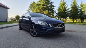 Blue Volvo V60 2011 in Kaunas, with an engine capacity of 2.00 L and mileage of 335 thousand km for 4850 €, photo  on AUTOMOTO.COM.LV