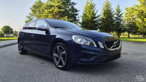 Zils Volvo V60 2011 Kauņa, ar dzinēja tilpumu 2.00 L un nobraukumu 335 tūkst. km par 4850 €, foto 4 vietnē AUTOMOTO.COM.LV