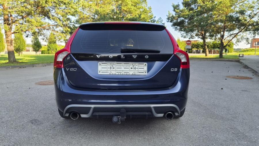 Zils Volvo V60 2011 Kauņa, ar dzinēja tilpumu 2.00 L un nobraukumu 335 tūkst. km par 4850 €, foto 11 vietnē AUTOMOTO.COM.LV