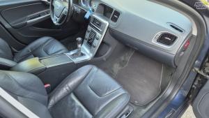 Zils Volvo V60 2011 Kauņa, ar dzinēja tilpumu 2.00 L un nobraukumu 335 tūkst. km par 4850 €, foto 15 vietnē AUTOMOTO.COM.LV