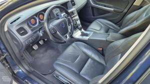 Zils Volvo V60 2011 Kauņa, ar dzinēja tilpumu 2.00 L un nobraukumu 335 tūkst. km par 4850 €, foto 16 vietnē AUTOMOTO.COM.LV
