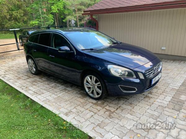Blue Volvo V60 2011 in Tartu, with an engine capacity of 2.00 L and mileage of 247 thousand km for 5990 €, photo 3 on AUTOMOTO.COM.LV