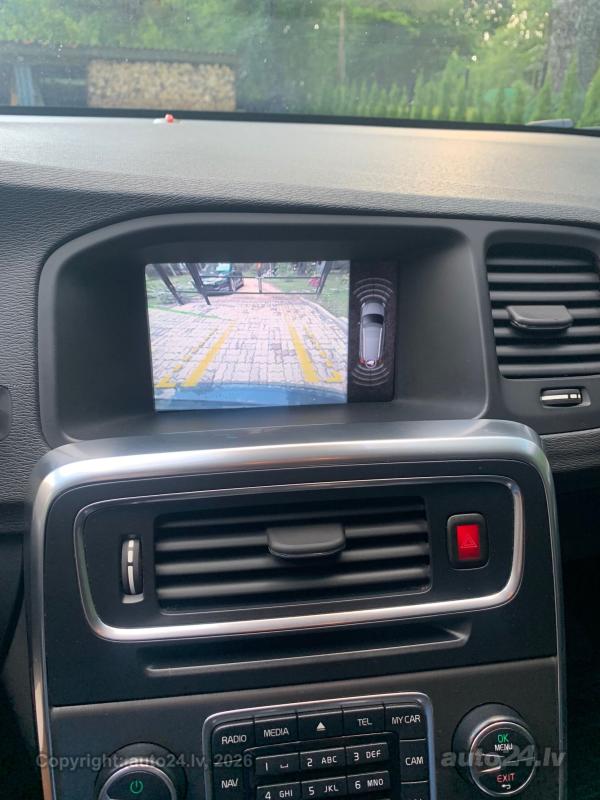 Blue Volvo V60 2011 in Tartu, with an engine capacity of 2.00 L and mileage of 247 thousand km for 5990 €, photo 7 on AUTOMOTO.COM.LV