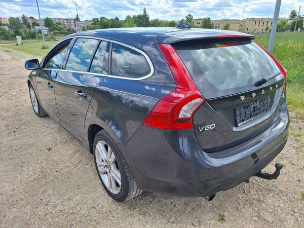 Синий Вольво B60 2011 в Пасвалис, объемом двигателя 1.98 л и пробегом 280 тыс. км за 4450 €, фото 3 на AUTOMOTO.COM.LV