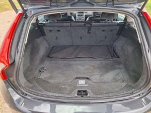 Blue Volvo V60 2011 in Pasvalys, with an engine capacity of 1.98 L and mileage of 280 thousand km for 4450 €, photo 14 on AUTOMOTO.COM.LV