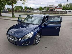 Синий Вольво B60 2011 в Шяуляй, объемом двигателя 2.40 л и пробегом 276 тыс. км за 6700 €, фото 16 на AUTOMOTO.COM.LV