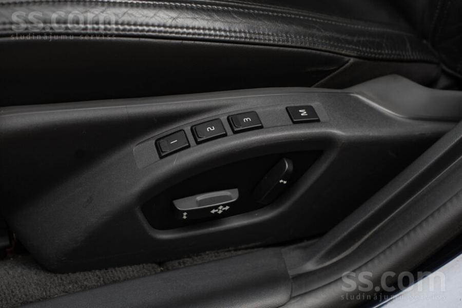 Zils Volvo V60 2011 Rīga, ar dzinēja tilpumu 2.40 L un nobraukumu 330 tūkst. km par 6590 €, foto 14 vietnē AUTOMOTO.COM.LV