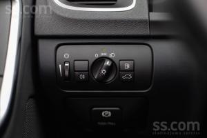 Zils Volvo V60 2011 Rīga, ar dzinēja tilpumu 2.40 L un nobraukumu 330 tūkst. km par 6590 €, foto 18 vietnē AUTOMOTO.COM.LV