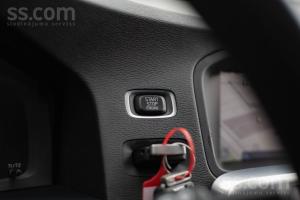 Zils Volvo V60 2011 Rīga, ar dzinēja tilpumu 2.40 L un nobraukumu 330 tūkst. km par 6590 €, foto 22 vietnē AUTOMOTO.COM.LV