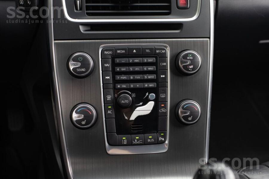 Zils Volvo V60 2011 Rīga, ar dzinēja tilpumu 2.40 L un nobraukumu 330 tūkst. km par 6590 €, foto 26 vietnē AUTOMOTO.COM.LV