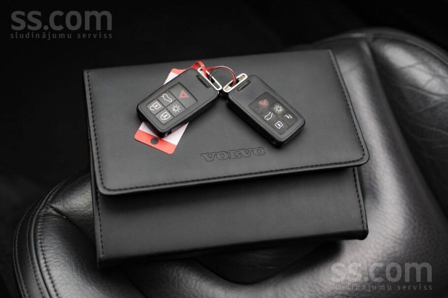 Zils Volvo V60 2011 Rīga, ar dzinēja tilpumu 2.40 L un nobraukumu 330 tūkst. km par 6590 €, foto 28 vietnē AUTOMOTO.COM.LV
