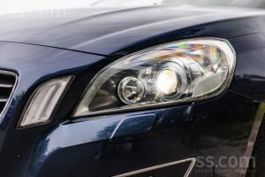 Zils Volvo V60 2011 Rīga, ar dzinēja tilpumu 2.40 L un nobraukumu 330 tūkst. km par 6590 €, foto 32 vietnē AUTOMOTO.COM.LV