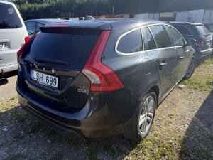 Blue Volvo V60 2011 in Vilnius, with an engine capacity of 1.98 L and mileage of 389 thousand km for 3900 €, photo 4 on AUTOMOTO.COM.LV