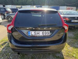 Blue Volvo V60 2011 in Vilnius, with an engine capacity of 1.98 L and mileage of 389 thousand km for 3900 €, photo 5 on AUTOMOTO.COM.LV