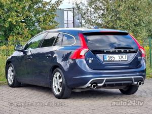 Zils Volvo V60 2011 Tartu, ar dzinēja tilpumu 2.00 L un nobraukumu 0 tūkst. km par 4999 €, foto 5 vietnē AUTOMOTO.COM.LV