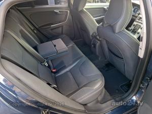 Zils Volvo V60 2011 Tartu, ar dzinēja tilpumu 2.00 L un nobraukumu 0 tūkst. km par 4999 €, foto 11 vietnē AUTOMOTO.COM.LV