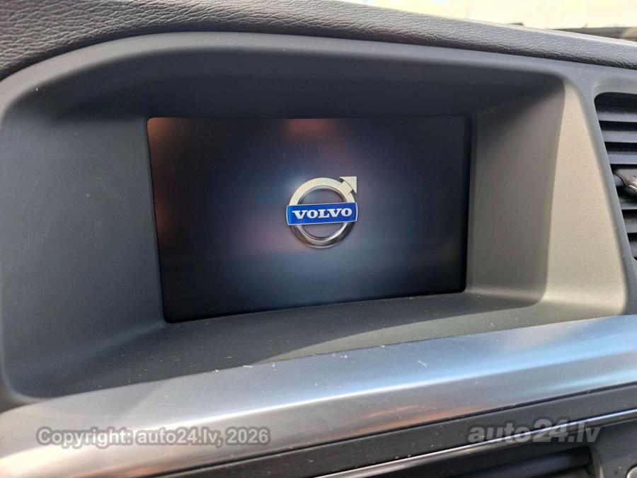 Zils Volvo V60 2011 Tartu, ar dzinēja tilpumu 2.00 L un nobraukumu 0 tūkst. km par 4999 €, foto 16 vietnē AUTOMOTO.COM.LV