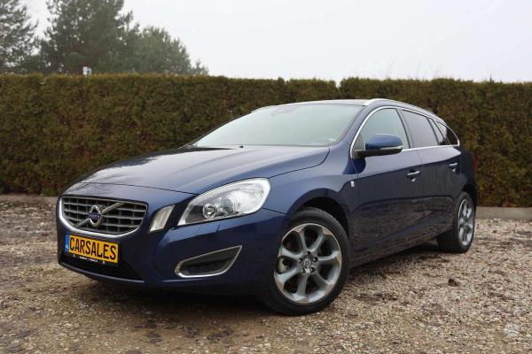 Blue Volvo V60 2012 in Alytus, with an engine capacity of 2.00 L and mileage of 279 thousand km for 6600 €, photo 1 on AUTOMOTO.COM.LV