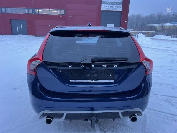 Zils Volvo V60 2012 Kauņa, ar dzinēja tilpumu 1.98 L un nobraukumu 280 tūkst. km par 6590 €, foto 8 vietnē AUTOMOTO.COM.LV