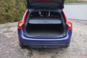 Blue Volvo V60 2012 in Alytus, with an engine capacity of 2.00 L and mileage of 279 thousand km for 6600 €, photo 5 on AUTOMOTO.COM.LV