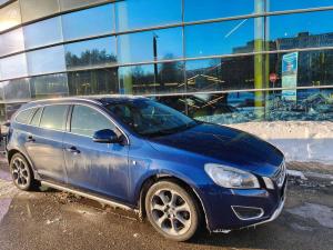 Blue Volvo V60 2012 in Vilnius, with an engine capacity of 1.98 L and mileage of 302 thousand km for 3400 €, photo 8 on AUTOMOTO.COM.LV