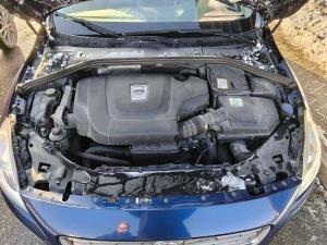 Blue Volvo V60 2012 in Vilnius, with an engine capacity of 1.98 L and mileage of 302 thousand km for 3400 €, photo 20 on AUTOMOTO.COM.LV