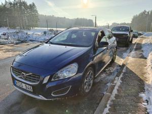Blue Volvo V60 2012 in Vilnius, with an engine capacity of 1.98 L and mileage of 302 thousand km for 3400 €, photo 21 on AUTOMOTO.COM.LV