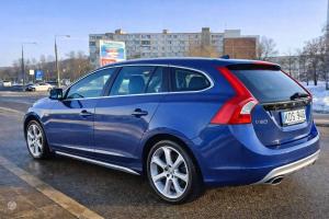 Blue Volvo V60 2012 in Vilnius, with an engine capacity of 1.98 L and mileage of 302 thousand km for 3400 €, photo 22 on AUTOMOTO.COM.LV
