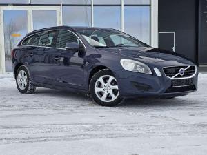 Zils Volvo V60 2012 Viļņa, ar dzinēja tilpumu 1.98 L un nobraukumu 306 tūkst. km par 6400 €, foto  vietnē AUTOMOTO.COM.LV