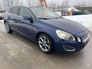 Zils Volvo V60 2012 Kauņa, ar dzinēja tilpumu 1.98 L un nobraukumu 278 tūkst. km par 5650 €, foto 2 vietnē AUTOMOTO.COM.LV