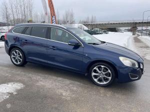 Zils Volvo V60 2012 Kauņa, ar dzinēja tilpumu 1.98 L un nobraukumu 278 tūkst. km par 5650 €, foto 3 vietnē AUTOMOTO.COM.LV