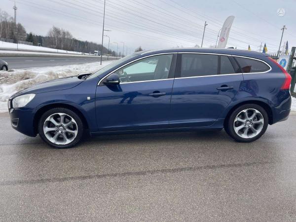 Zils Volvo V60 2012 Kauņa, ar dzinēja tilpumu 1.98 L un nobraukumu 278 tūkst. km par 5650 €, foto 8 vietnē AUTOMOTO.COM.LV