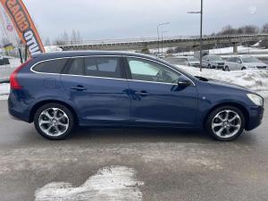 Zils Volvo V60 2012 Kauņa, ar dzinēja tilpumu 1.98 L un nobraukumu 278 tūkst. km par 5650 €, foto 16 vietnē AUTOMOTO.COM.LV