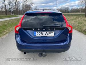 Zils Volvo V60 2012 Paide, ar dzinēja tilpumu 2.00 L un nobraukumu 336 tūkst. km par 6390 €, foto 5 vietnē AUTOMOTO.COM.LV