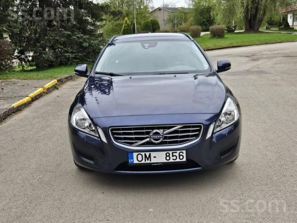 Синий Вольво B60 2012 в Екабпилс, объемом двигателя 2.00 л и пробегом 300 тыс. км за 6590 €, фото 2 на AUTOMOTO.COM.LV