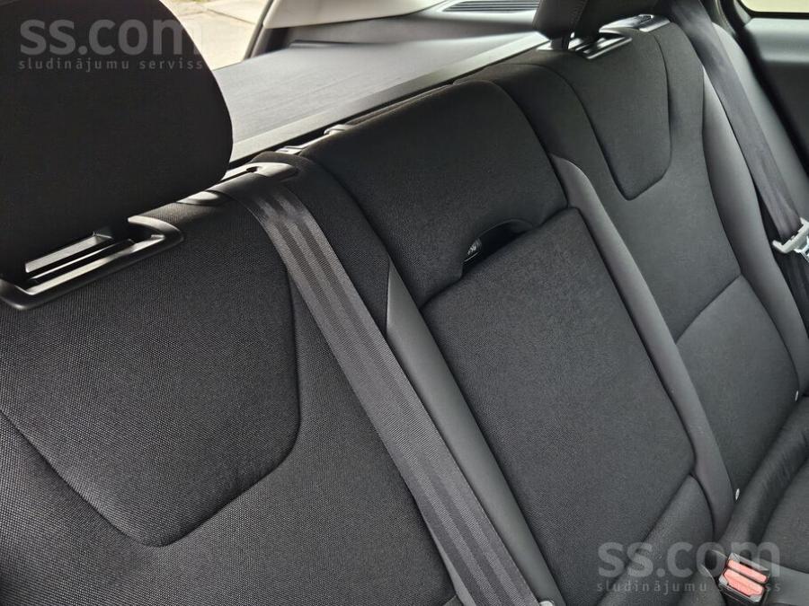 Blue Volvo V60 2012 in Jekabpils, with an engine capacity of 2.00 L and mileage of 300 thousand km for 6590 €, photo 17 on AUTOMOTO.COM.LV
