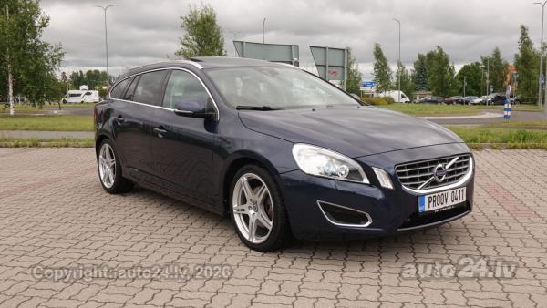 Zils Volvo V60 2012 Tartu, ar dzinēja tilpumu 2.00 L un nobraukumu 207 tūkst. km par 8490 €, foto 2 vietnē AUTOMOTO.COM.LV