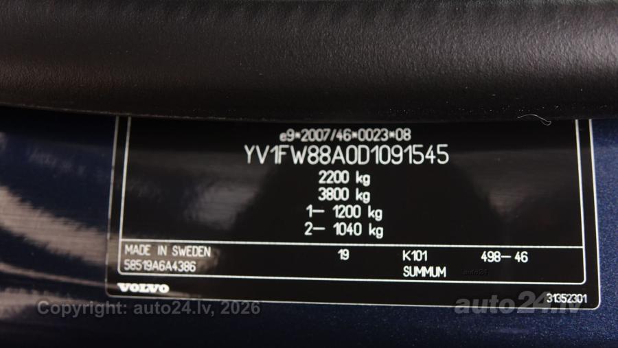 Blue Volvo V60 2012 in Tartu, with an engine capacity of 2.00 L and mileage of 207 thousand km for 8490 €, photo 5 on AUTOMOTO.COM.LV