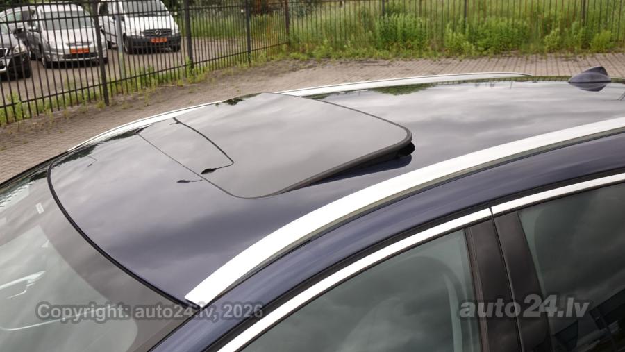 Blue Volvo V60 2012 in Tartu, with an engine capacity of 2.00 L and mileage of 207 thousand km for 8490 €, photo 11 on AUTOMOTO.COM.LV