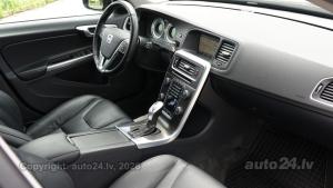 Blue Volvo V60 2012 in Tartu, with an engine capacity of 2.00 L and mileage of 207 thousand km for 8490 €, photo 14 on AUTOMOTO.COM.LV