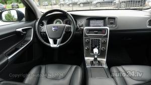 Blue Volvo V60 2012 in Tartu, with an engine capacity of 2.00 L and mileage of 207 thousand km for 8490 €, photo 15 on AUTOMOTO.COM.LV