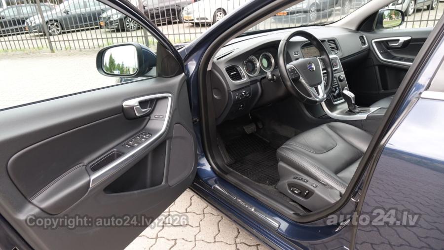 Blue Volvo V60 2012 in Tartu, with an engine capacity of 2.00 L and mileage of 207 thousand km for 8490 €, photo 19 on AUTOMOTO.COM.LV