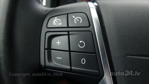 Blue Volvo V60 2012 in Tartu, with an engine capacity of 2.00 L and mileage of 207 thousand km for 8490 €, photo 23 on AUTOMOTO.COM.LV