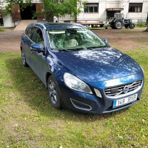 Blue Volvo V60 2012 in Tallinn, with an engine capacity of 2.00 L and mileage of 308 thousand km for 5500 €, photo  on AUTOMOTO.COM.LV